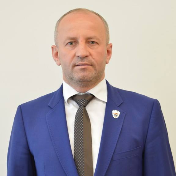 Viceprimarul Doru Dăncuș: Sărbători cu sănătate, bunătate, bucurie și ...