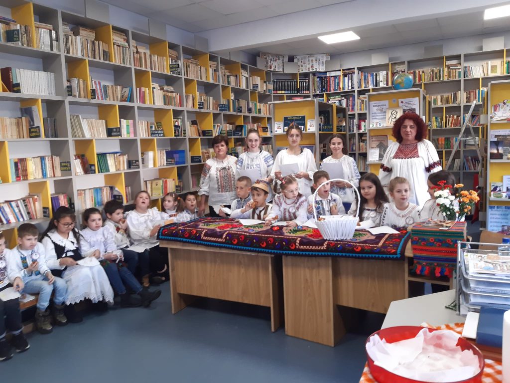 La Școala Gimnazială Nr. 18 din Baia Mare: Flash-mob și alte activități ...